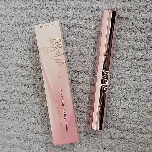 Mally Beauty | Makeup | Mally The Plush Pen Brightening Concealer Light Nib | Poshmark